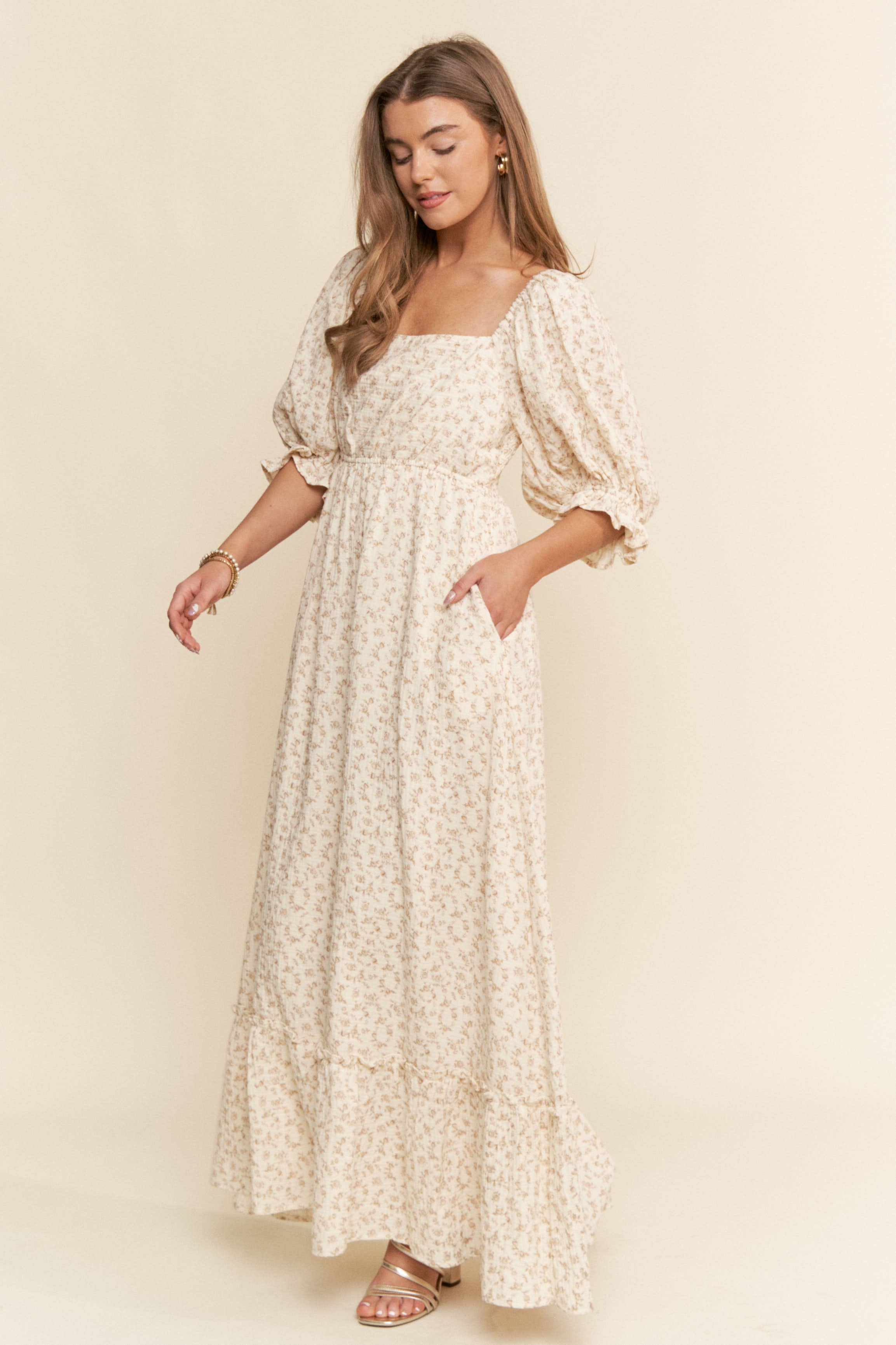FLORAL PRINT MAXI DRESS: Neutral – Peach Petunia